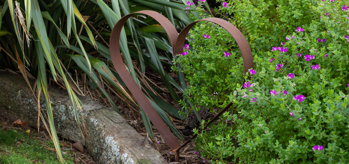 HEARTS - GARDEN ART – No8 Wired Rustic Designs